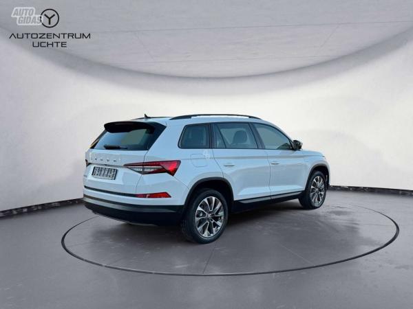 White Skoda Kodiaq 2022 in Kaunas, with an engine capacity of 1.50 L and mileage of 89 thousand km for 28715 €, photo 5 on AUTOMOTO.COM.LV