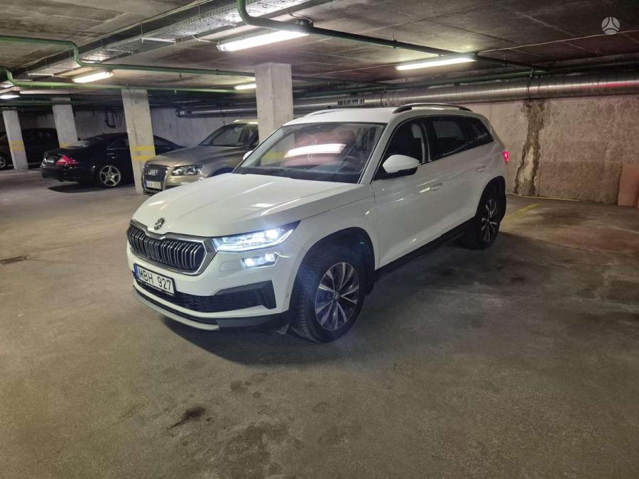 Balts Skoda Kodiaq 2022 Klaipėda, ar dzinēja tilpumu 1.97 L un nobraukumu 47 tūkst. km par 33500 €, foto 2 vietnē AUTOMOTO.COM.LV