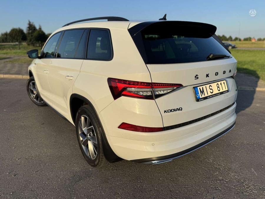 Белый Шкода Kodiaq 2022 в Каунас, объемом двигателя 1.98 л и пробегом 61 тыс. км за 32500 €, фото 7 на AUTOMOTO.COM.LV