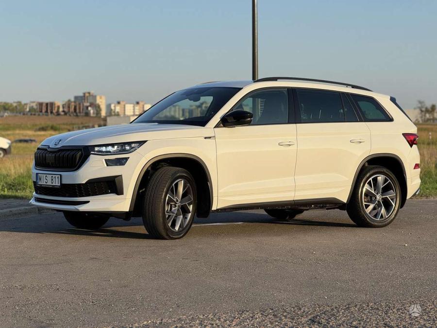 Белый Шкода Kodiaq 2022 в Каунас, объемом двигателя 1.98 л и пробегом 61 тыс. км за 32500 €, фото 9 на AUTOMOTO.COM.LV