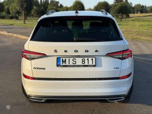 Белый Шкода Kodiaq 2022 в Каунас, объемом двигателя 1.98 л и пробегом 61 тыс. км за 32500 €, фото 10 на AUTOMOTO.COM.LV