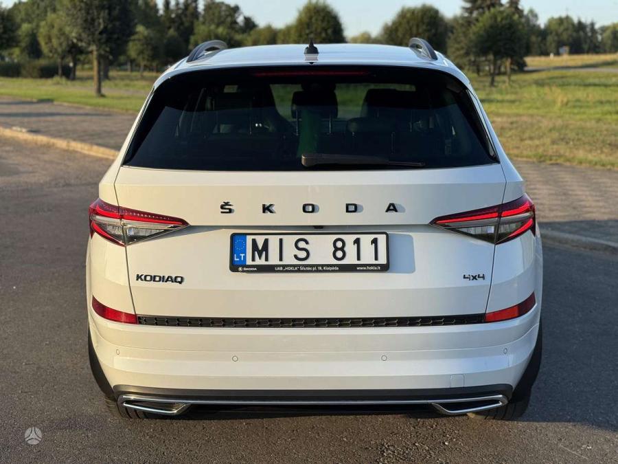 Белый Шкода Kodiaq 2022 в Каунас, объемом двигателя 1.98 л и пробегом 61 тыс. км за 32500 €, фото 10 на AUTOMOTO.COM.LV