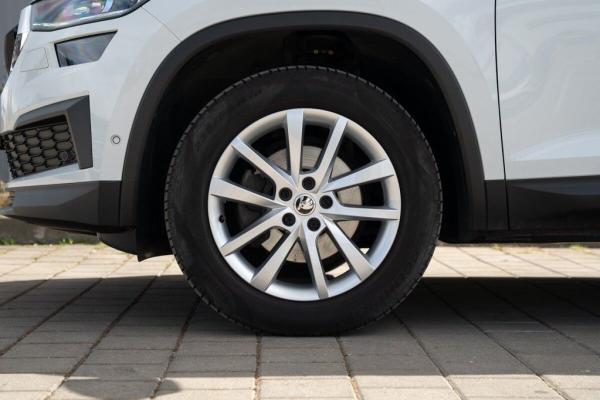 Balts Skoda Kodiaq 2022 Viļņa, ar dzinēja tilpumu 2.00 L un nobraukumu 134 tūkst. km par 25750 €, foto 6 vietnē AUTOMOTO.COM.LV