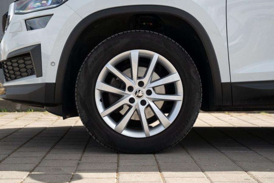 Белый Шкода Kodiaq 2022 в Вильнюс, объемом двигателя 2.00 л и пробегом 134 тыс. км за 25750 €, фото 7 на AUTOMOTO.COM.LV