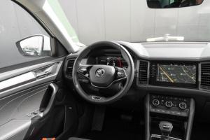 Белый Шкода Kodiaq 2022 в Вильнюс, объемом двигателя 2.00 л и пробегом 134 тыс. км за 25750 €, фото 19 на AUTOMOTO.COM.LV