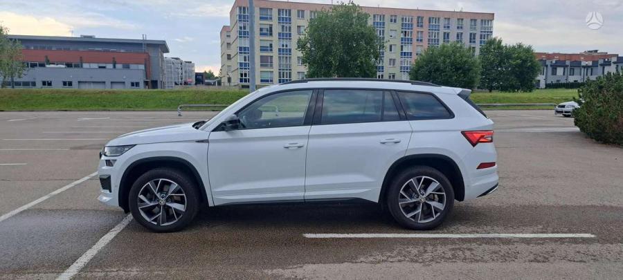 Белый Шкода Kodiaq 2022 в Шяуляй, объемом двигателя 1.97 л и пробегом 197 тыс. км за 26600 €, фото 3 на AUTOMOTO.COM.LV