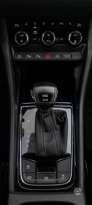 Белый Шкода Kodiaq 2022 в Шяуляй, объемом двигателя 1.97 л и пробегом 197 тыс. км за 26600 €, фото 26 на AUTOMOTO.COM.LV
