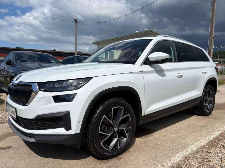Белый Шкода Kodiaq 2022 в Вильнюс, объемом двигателя 1.97 л и пробегом 185 тыс. км за 24400 €, фото 1 на AUTOMOTO.COM.LV