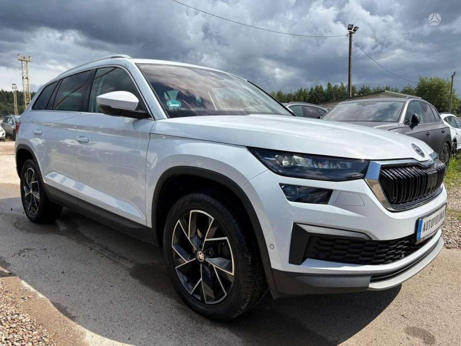 Белый Шкода Kodiaq 2022 в Вильнюс, объемом двигателя 1.97 л и пробегом 185 тыс. км за 24400 €, фото 3 на AUTOMOTO.COM.LV