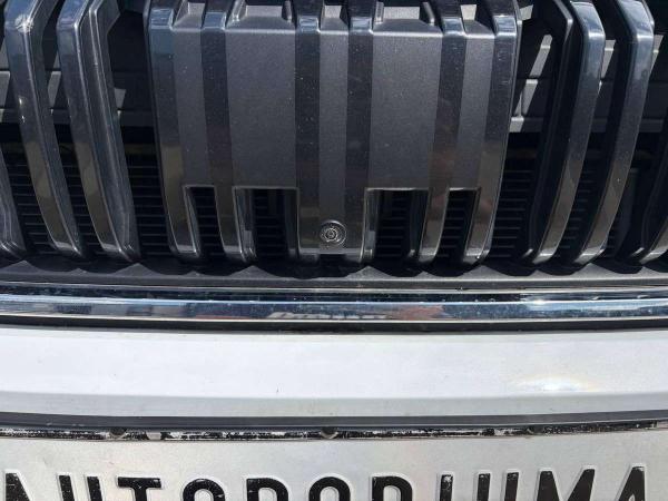 White Skoda Kodiaq 2022 in Vilnius, with an engine capacity of 1.97 L and mileage of 185 thousand km for 24400 €, photo 5 on AUTOMOTO.COM.LV