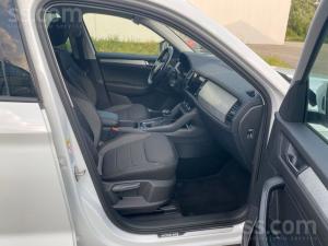 White Skoda Kodiaq 2022 in Liepaja, with an engine capacity of 2.00 L and mileage of 208 thousand km for 21500 €, photo 8 on AUTOMOTO.COM.LV