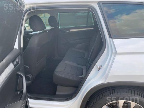 White Skoda Kodiaq 2022 in Liepaja, with an engine capacity of 2.00 L and mileage of 208 thousand km for 21500 €, photo 10 on AUTOMOTO.COM.LV