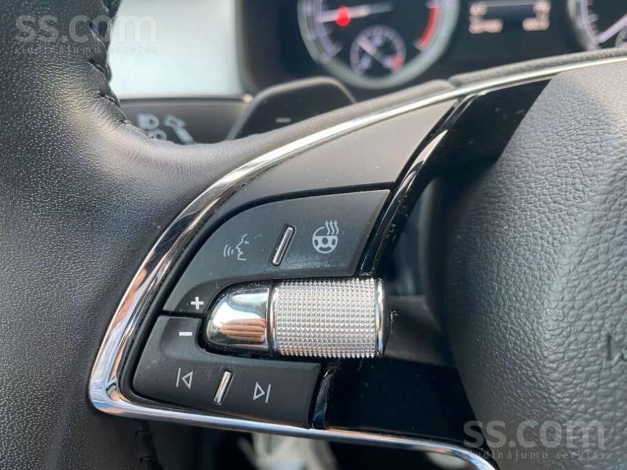 White Skoda Kodiaq 2022 in Liepaja, with an engine capacity of 2.00 L and mileage of 208 thousand km for 21500 €, photo 17 on AUTOMOTO.COM.LV