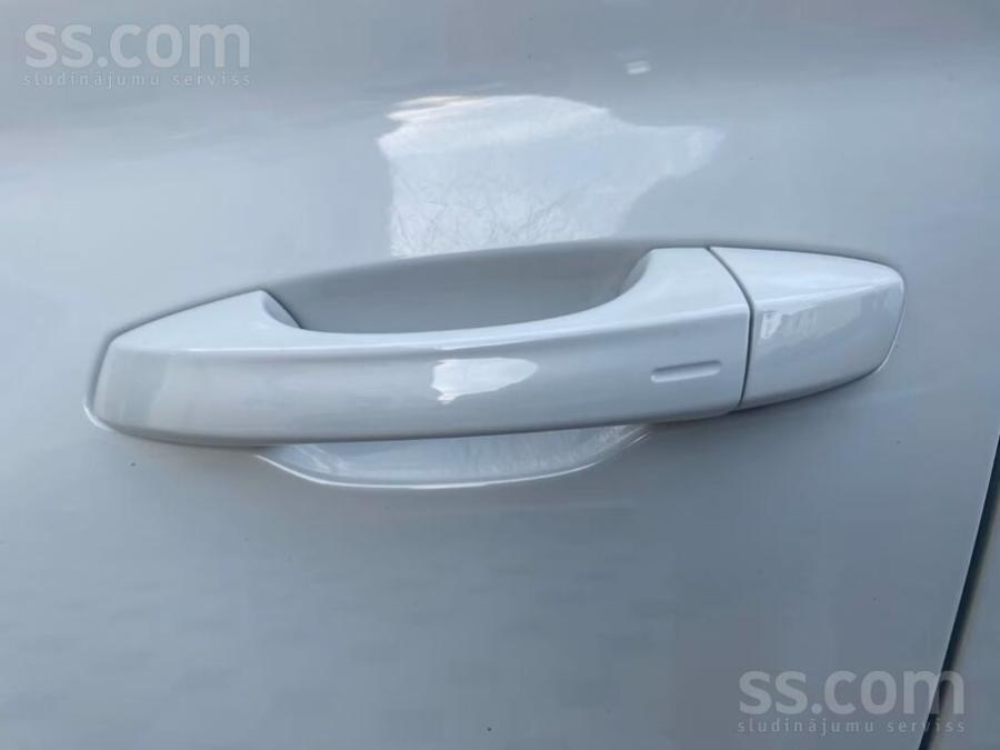White Skoda Kodiaq 2022 in Liepaja, with an engine capacity of 2.00 L and mileage of 208 thousand km for 21500 €, photo 20 on AUTOMOTO.COM.LV