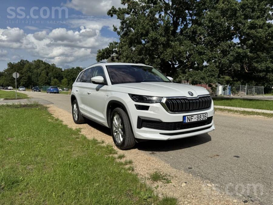 Белый Шкода Kodiaq 2022 в Рига, объемом двигателя 1.50 л и пробегом 90 тыс. км за 27500 €, фото 3 на AUTOMOTO.COM.LV