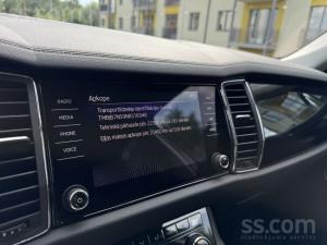 Белый Шкода Kodiaq 2022 в Рига, объемом двигателя 1.50 л и пробегом 90 тыс. км за 27500 €, фото 13 на AUTOMOTO.COM.LV