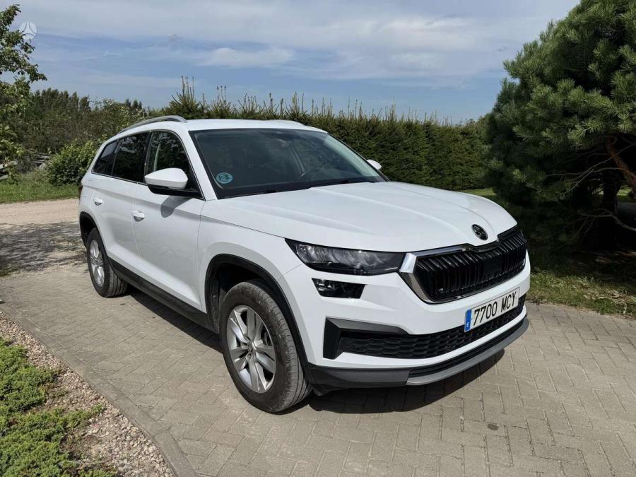 Белый Шкода Kodiaq 2022 в Утена, объемом двигателя 1.97 л и пробегом 162 тыс. км за 21200 €, фото 3 на AUTOMOTO.COM.LV