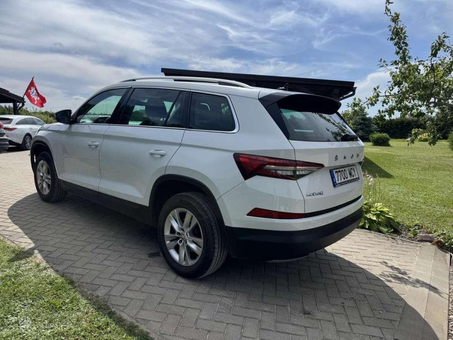 Белый Шкода Kodiaq 2022 в Утена, объемом двигателя 1.97 л и пробегом 162 тыс. км за 21200 €, фото 4 на AUTOMOTO.COM.LV