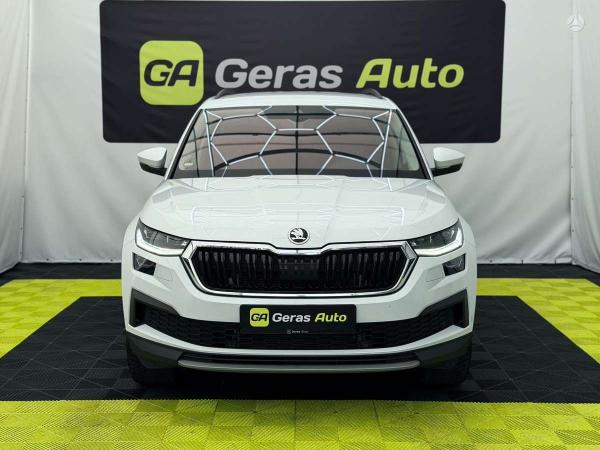 Белый Шкода Kodiaq 2022 в Вильнюс, объемом двигателя 2.00 л и пробегом 235 тыс. км за 19999 €, фото 7 на AUTOMOTO.COM.LV