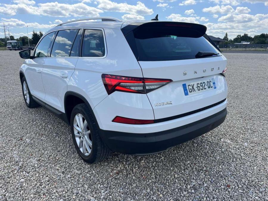 Balts Skoda Kodiaq 2022 Tauragė, ar dzinēja tilpumu 2.00 L un nobraukumu 307 tūkst. km par 17300 €, foto 4 vietnē AUTOMOTO.COM.LV