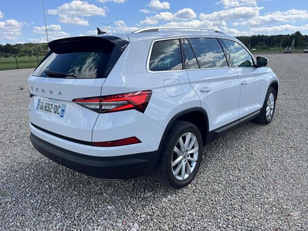 Белый Шкода Kodiaq 2022 в Таураге, объемом двигателя 2.00 л и пробегом 307 тыс. км за 17300 €, фото 4 на AUTOMOTO.COM.LV
