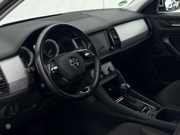 Balts Skoda Kodiaq 2022 Viļņa, ar dzinēja tilpumu 2.00 L un nobraukumu 235 tūkst. km par 19800 €, foto 9 vietnē AUTOMOTO.COM.LV