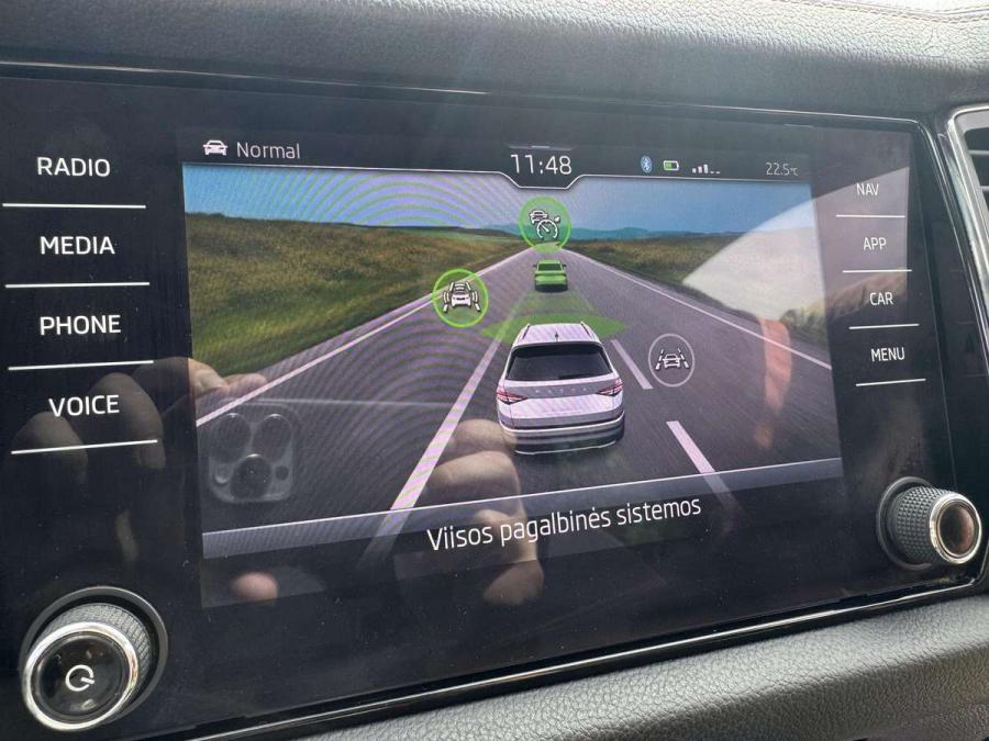 Белый Шкода Kodiaq 2022 в Утена, объемом двигателя 1.97 л и пробегом 162 тыс. км за 21100 €, фото 14 на AUTOMOTO.COM.LV