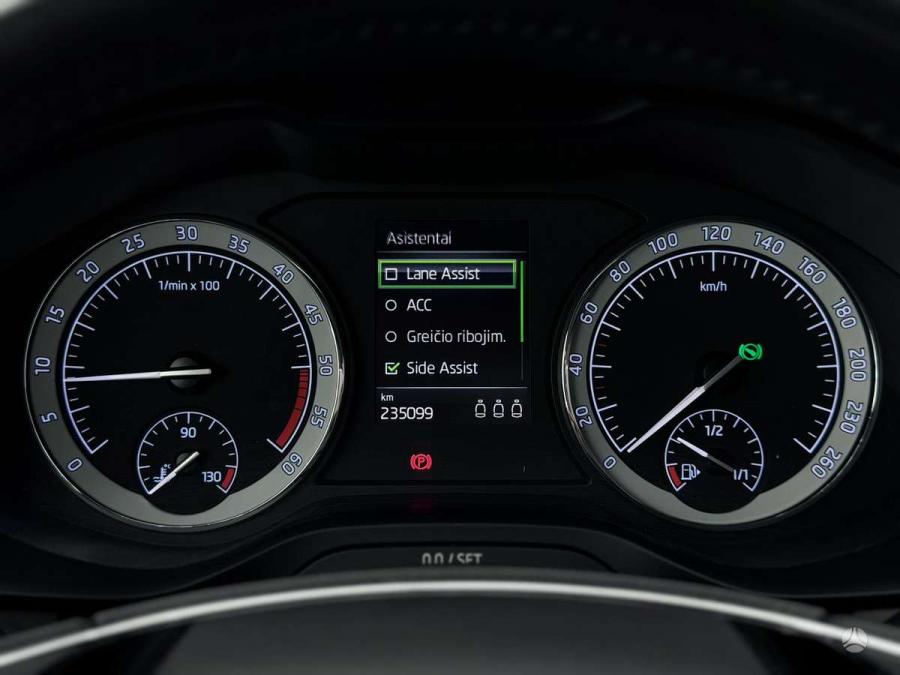 Balts Skoda Kodiaq 2022 Viļņa, ar dzinēja tilpumu 2.00 L un nobraukumu 235 tūkst. km par 19400 €, foto 33 vietnē AUTOMOTO.COM.LV