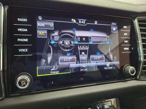Белый Шкода Kodiaq 2022 в Каунас, объемом двигателя 1.97 л и пробегом 184 тыс. км за 20900 €, фото 20 на AUTOMOTO.COM.LV
