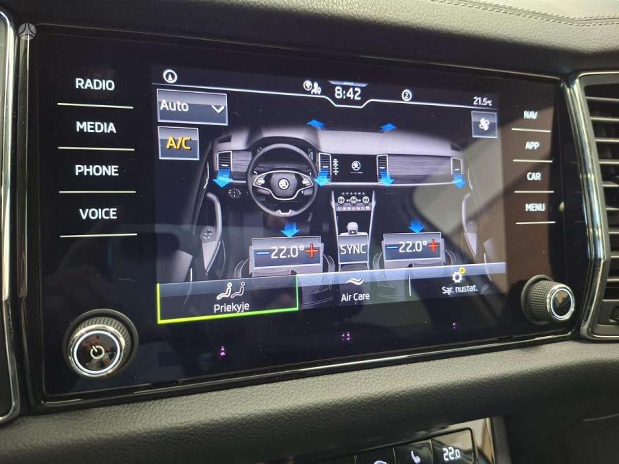 Белый Шкода Kodiaq 2022 в Каунас, объемом двигателя 1.97 л и пробегом 184 тыс. км за 20900 €, фото 20 на AUTOMOTO.COM.LV