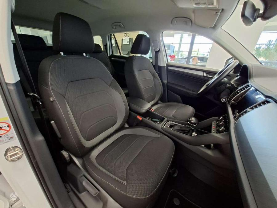 Белый Шкода Kodiaq 2022 в Каунас, объемом двигателя 1.97 л и пробегом 184 тыс. км за 20900 €, фото 25 на AUTOMOTO.COM.LV