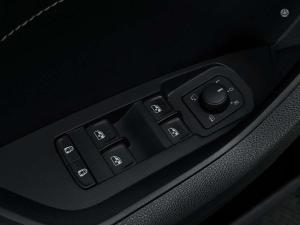 Белый Шкода Kodiaq 2022 в Вильнюс, объемом двигателя 2.00 л и пробегом 235 тыс. км за 19200 €, фото 24 на AUTOMOTO.COM.LV
