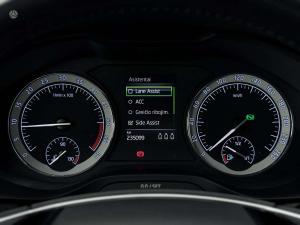 Белый Шкода Kodiaq 2022 в Вильнюс, объемом двигателя 2.00 л и пробегом 235 тыс. км за 19200 €, фото 33 на AUTOMOTO.COM.LV