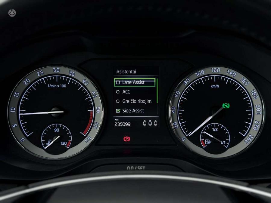 Белый Шкода Kodiaq 2022 в Вильнюс, объемом двигателя 2.00 л и пробегом 235 тыс. км за 19200 €, фото 33 на AUTOMOTO.COM.LV