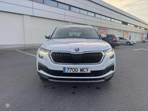 White Skoda Kodiaq 2022 in Utena, with an engine capacity of 1.97 L and mileage of 162 thousand km for 20999 €, photo 4 on AUTOMOTO.COM.LV