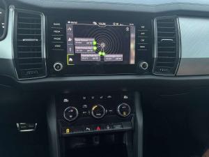 White Skoda Kodiaq 2022 in Utena, with an engine capacity of 1.97 L and mileage of 162 thousand km for 20999 €, photo 13 on AUTOMOTO.COM.LV