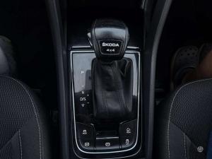 White Skoda Kodiaq 2022 in Utena, with an engine capacity of 1.97 L and mileage of 162 thousand km for 20999 €, photo 14 on AUTOMOTO.COM.LV