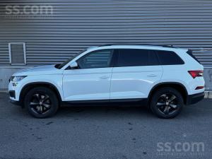 Белый Шкода Kodiaq 2022 в Рига, объемом двигателя 2.00 л и пробегом 215 тыс. км за 22900 €, фото 3 на AUTOMOTO.COM.LV