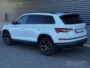 Белый Шкода Kodiaq 2022 в Рига, объемом двигателя 2.00 л и пробегом 215 тыс. км за 22900 €, фото 4 на AUTOMOTO.COM.LV