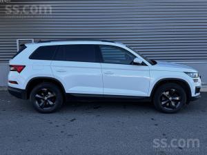 Белый Шкода Kodiaq 2022 в Рига, объемом двигателя 2.00 л и пробегом 215 тыс. км за 22900 €, фото 7 на AUTOMOTO.COM.LV