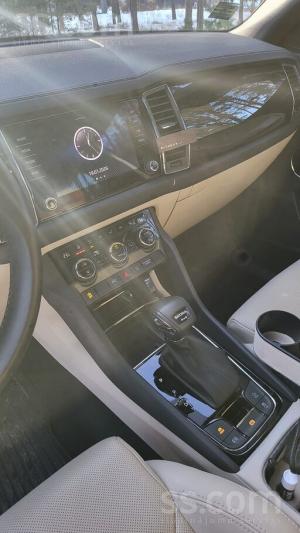 White Skoda Kodiaq 2022 in Riga, with an engine capacity of 2.00 L and mileage of 45 thousand km for 40000 €, photo 28 on AUTOMOTO.COM.LV