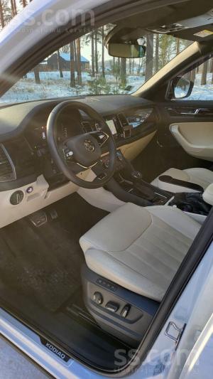 White Skoda Kodiaq 2022 in Riga, with an engine capacity of 2.00 L and mileage of 45 thousand km for 40000 €, photo 31 on AUTOMOTO.COM.LV