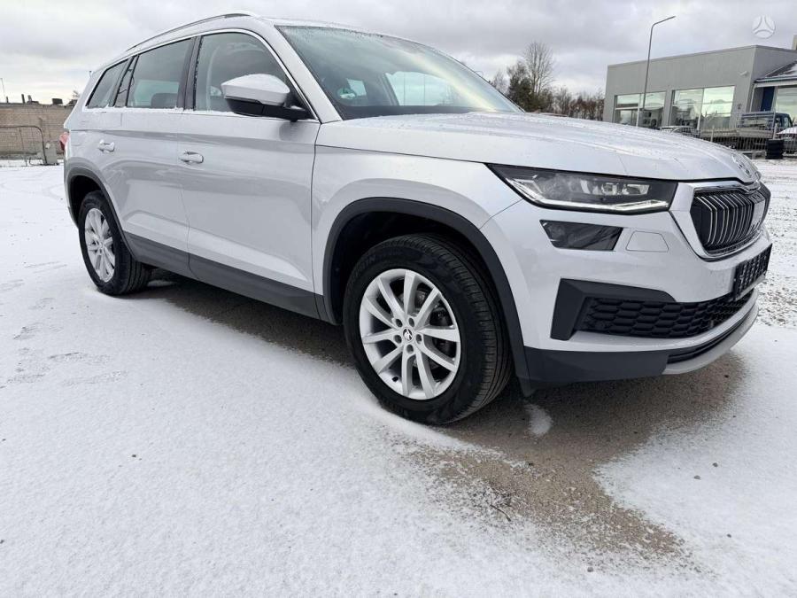 Balts Skoda Kodiaq 2023 Šauļi, ar dzinēja tilpumu 1.97 L un nobraukumu 105 tūkst. km par 21300 €, foto 4 vietnē AUTOMOTO.COM.LV