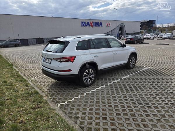 Balts Skoda Kodiaq 2023 Kauņa, ar dzinēja tilpumu 2.00 L un nobraukumu 55 tūkst. km par 30999 €, foto 3 vietnē AUTOMOTO.COM.LV