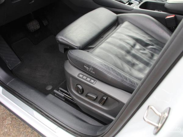 White Skoda Kodiaq 2023 in Vilnius, with an engine capacity of 1.50 L and mileage of 90 thousand km for 29500 €, photo 6 on AUTOMOTO.COM.LV