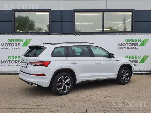 White Skoda Kodiaq 2023 in Riga, with an engine capacity of 1.50 L and mileage of 105 thousand km for 29500 €, photo 6 on AUTOMOTO.COM.LV