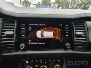 Белый Шкода Kodiaq 2023 в Рига, объемом двигателя 1.50 л и пробегом 105 тыс. км за 28500 €, фото 28 на AUTOMOTO.COM.LV
