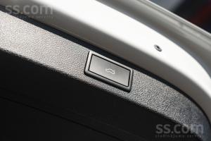 Белый Шкода Kodiaq 2023 в Рига, объемом двигателя 2.00 л и пробегом 23 тыс. км за 29990 €, фото 21 на AUTOMOTO.COM.LV