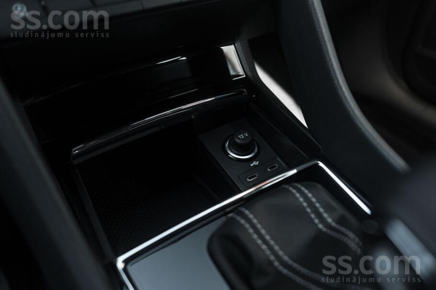Белый Шкода Kodiaq 2023 в Рига, объемом двигателя 2.00 л и пробегом 23 тыс. км за 29990 €, фото 30 на AUTOMOTO.COM.LV