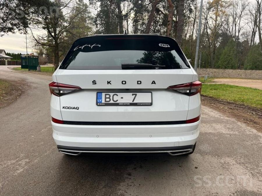 Balts Skoda Kodiaq 2023 Rīga, ar dzinēja tilpumu 1.50 L un nobraukumu 48 tūkst. km par 31990 €, foto 6 vietnē AUTOMOTO.COM.LV